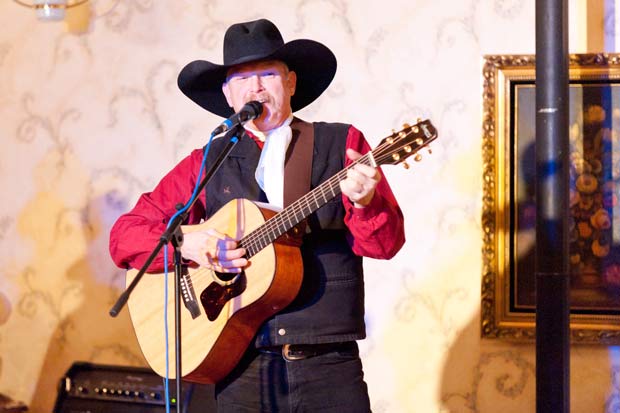 Sold out show! Mountain Saddle Band Performs | Latest News | wmicentral.com