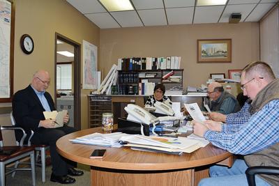 Commission hears report on phones | News | woodwardnews.net