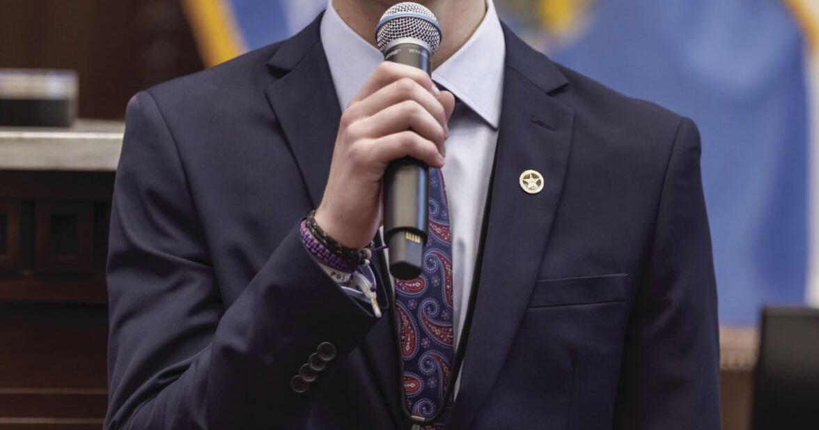 Mason Boring pages for Sen. Casey Murdock | State News | woodwardnews.net