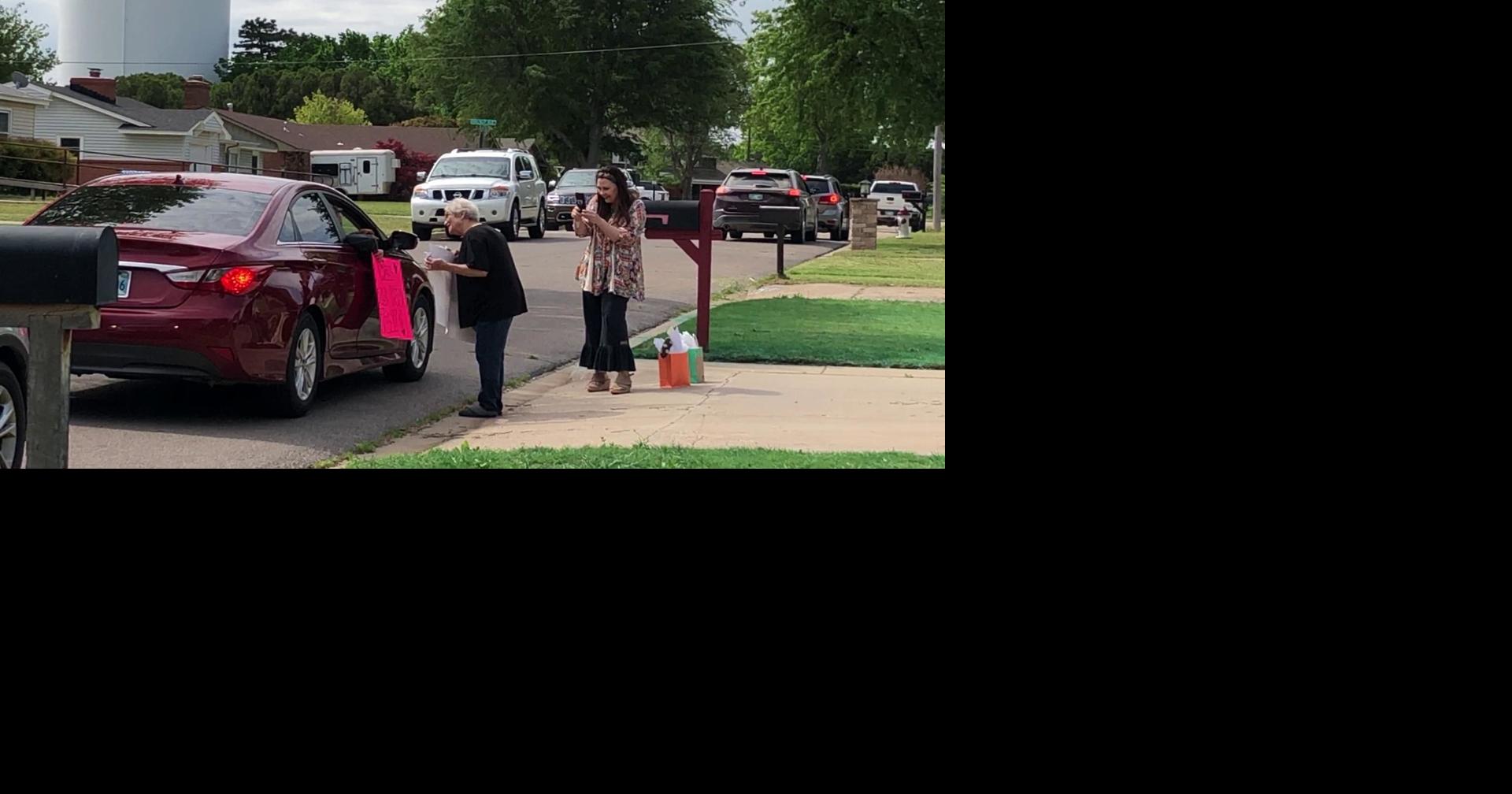 Retirement parade for local teacher | Multimedia | woodwardnews.net