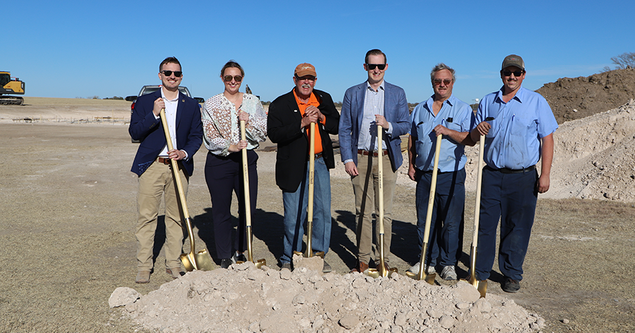 Guymon Airport, ODAA break ground on panhandle hangar project | News | woodwardnews.net