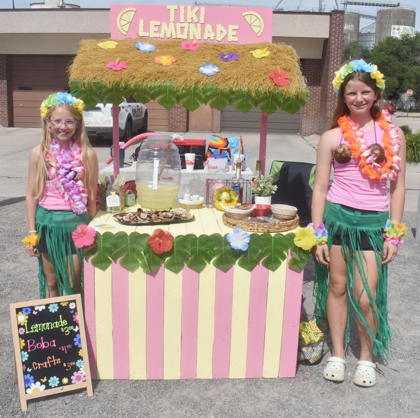 Serving up lemonade at summer’s first Farmer’s Market | Top Stories ...