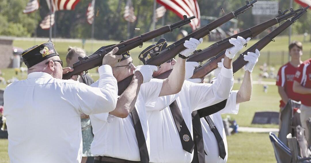 Salute to the dead closes Memorial Day service | Top Stories | wpnews.com