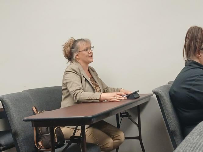 Roane County Commission debates zoning, approves sheriff's office ...