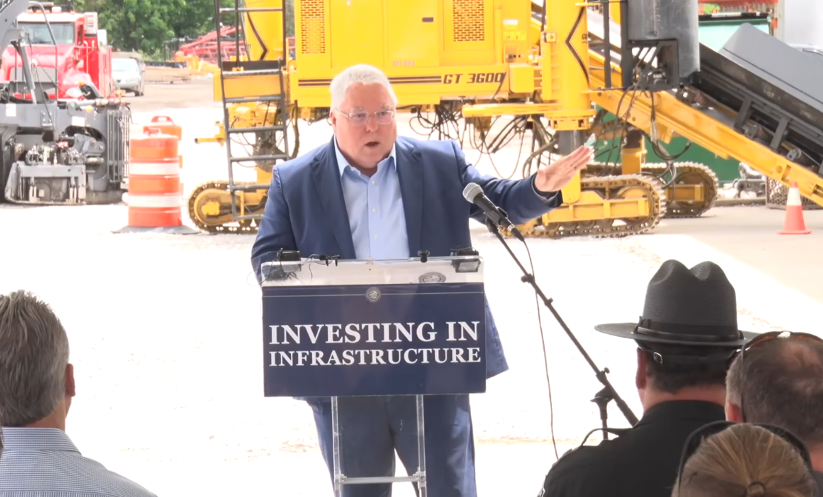 Morrisey signs work zone safety bills expanding green warning lights ...