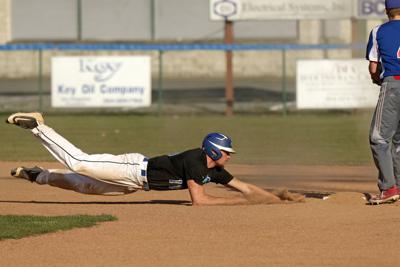 Eagles slug way past Huskies for 16-12 win | Harrison County High ...