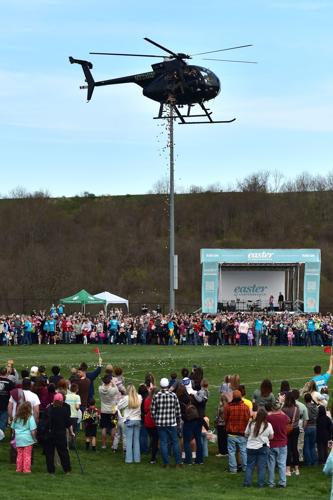 Several thousand attend Centerbranch Church's helicopter drop of 30,000 ...