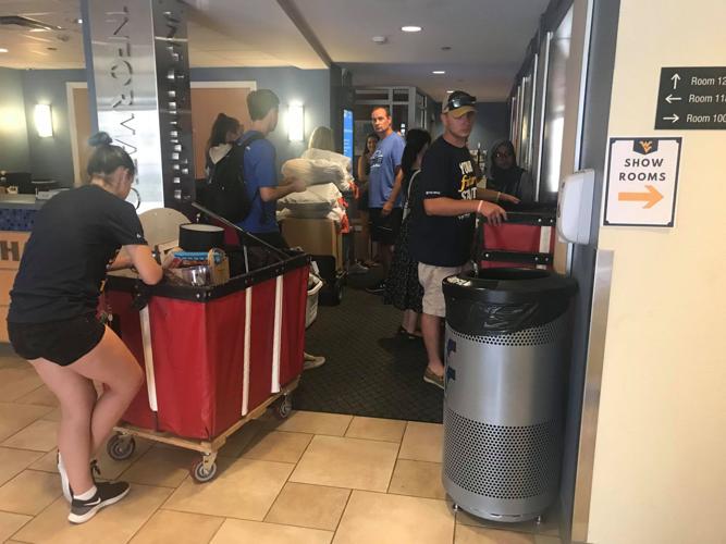 Thousands of new students descend upon Morgantown for WVU's freshmen ...