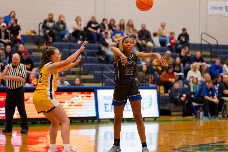 Grafton girls basketball split games against North Marion, Robert C ...