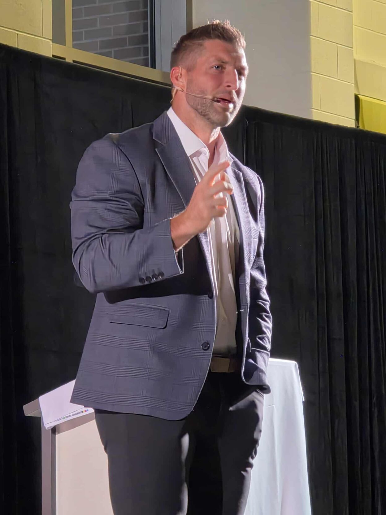 Tim Tebow spoke of passion and vision at the annual JCCF Benefit Dinner ...
