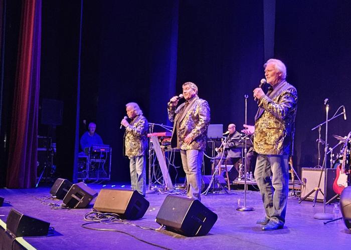 Gary Puckett and The Union Gap perform with The Vogues in Clarksburg ...
