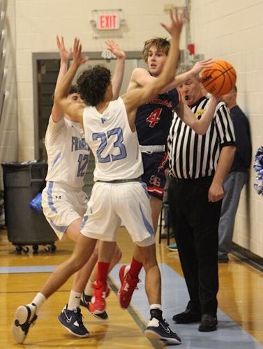 Frankfort survives scare from Southern, wins fifth straight, 49-48 ...