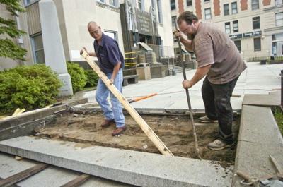 Workers begin renovation of Harrison County Courthouse plaza | | wvnews.com