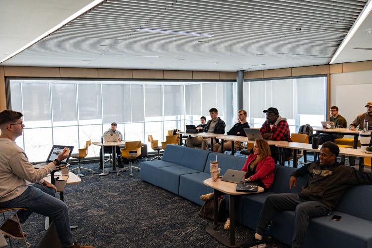 Vantage Ventures adopts business accelerator model to help fledgling ...