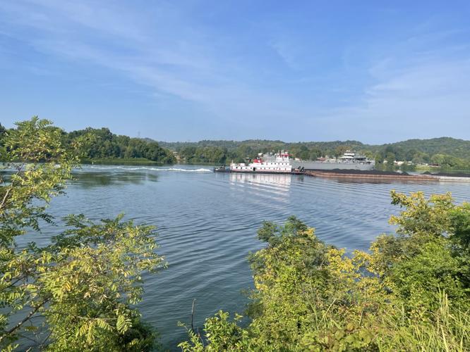 World War II landing craft visits River Cities area, docks in Marietta ...