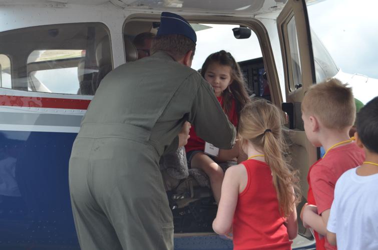 Lewis County pre-K students learn about aviation on field trip to North ...