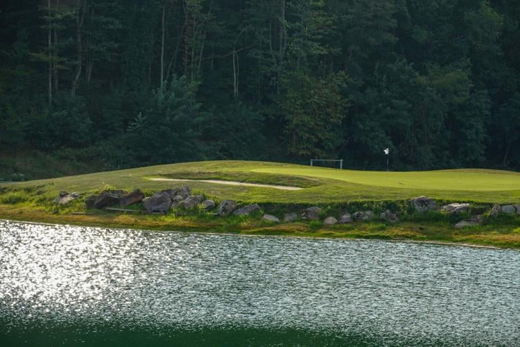 Elkins withstands elements for team win at Tygart Lake Golf Course ...