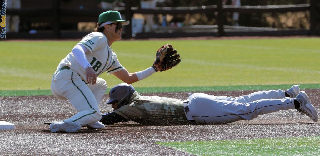 Photo Gallery IV: West Virginia Mountaineers - Charlotte 49ers | West ...
