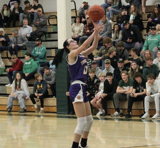 Lady Tornadoes hold off Eastern, 34-30 | Pomeroy and Meigs County ...