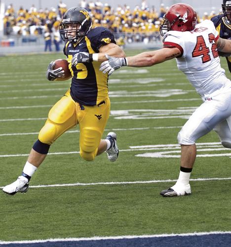 Football was fun for Owen Schmitt | West Virginia University Sports ...