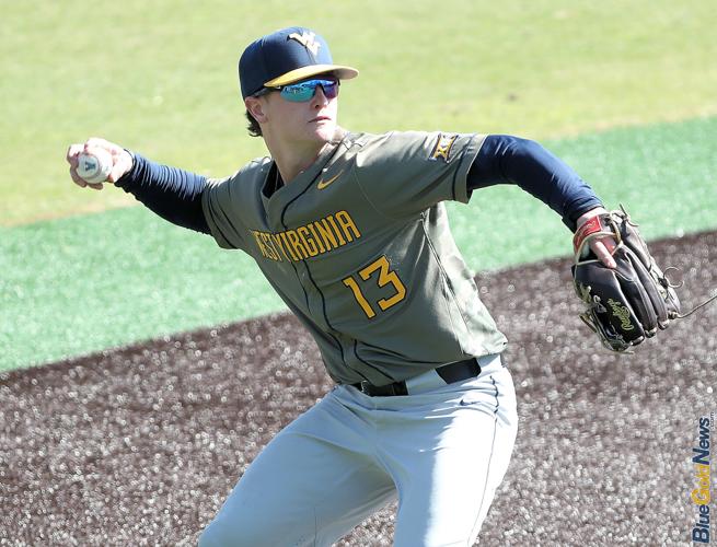 Photo Gallery IV: West Virginia Mountaineers - Charlotte 49ers | West ...