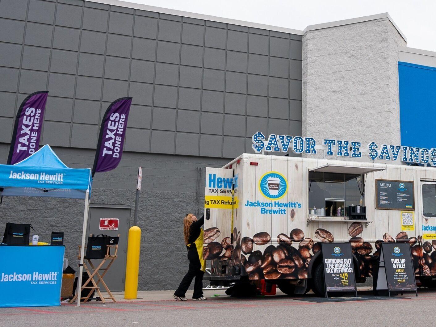 jackson hewitt dress code