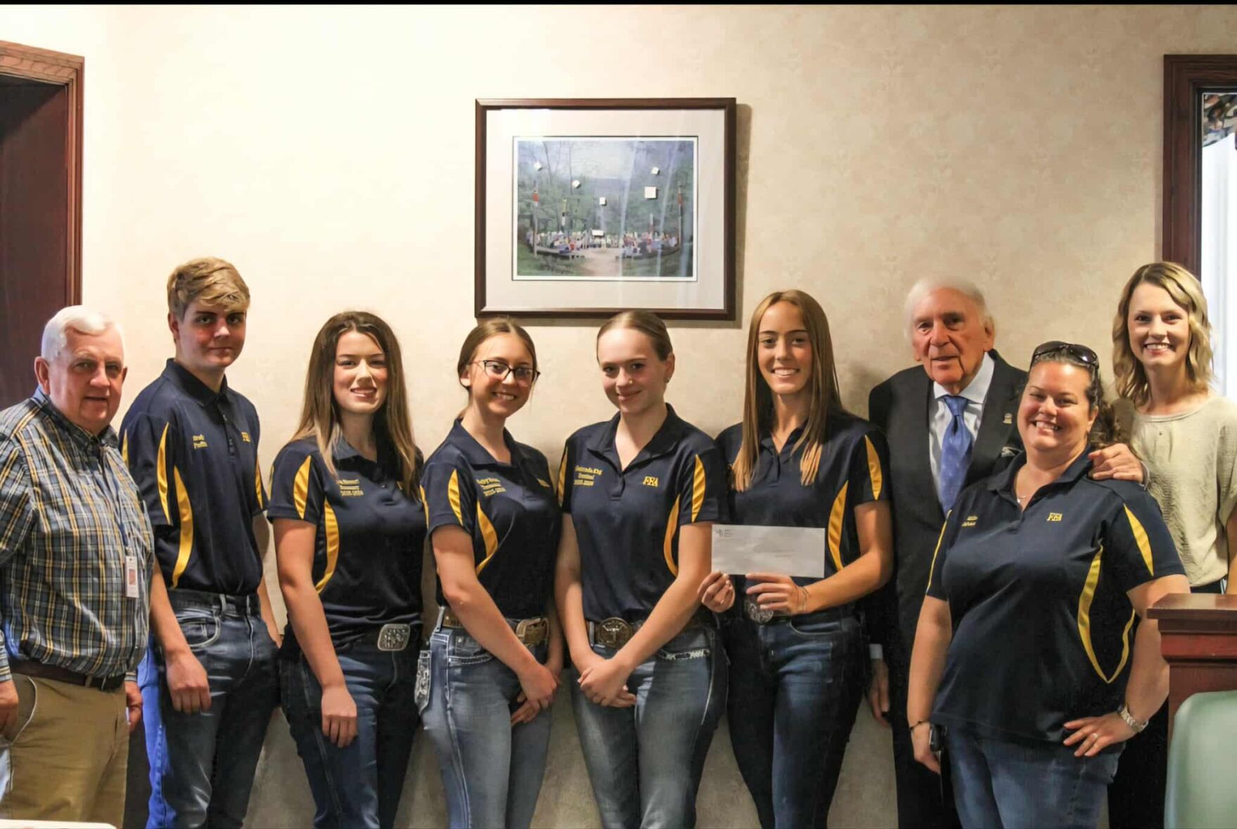 Ohio Valley Bank donation supports Mason County FFA students ahead of ...