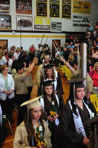 Lincoln graduation marked with fanfare, plenty of smiles | Local News ...