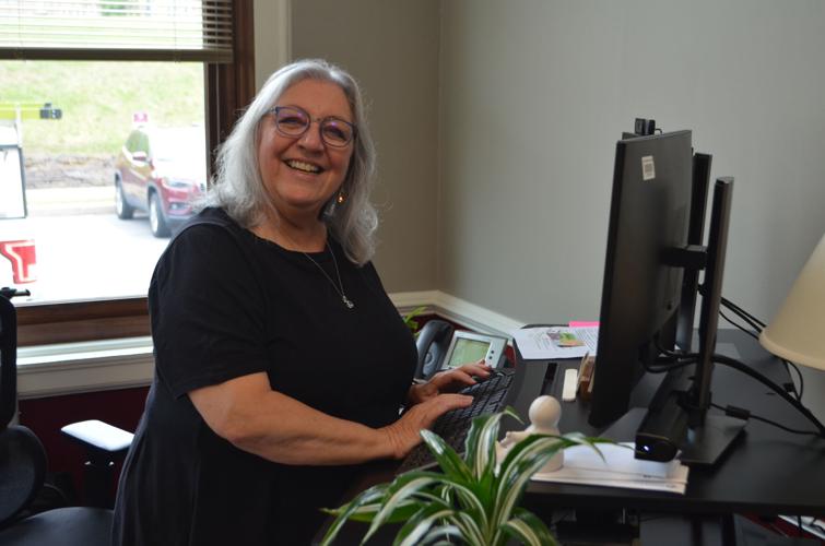 Dr. Phillips begins first day as interim president at Fairmont State ...