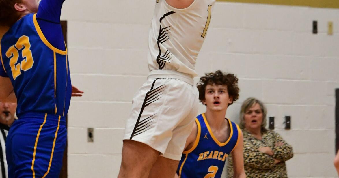Lincoln's Aidan Rice, Wyatt Finch lead second-half comeback to down ...