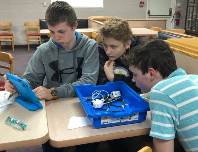 Students learn basics of robotics | Jackson Star and Herald - Ripley ...