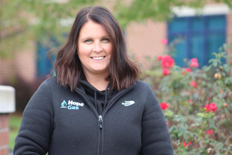 Hope Gas volunteers bring 'Hope to Veterans' by sprucing up West ...