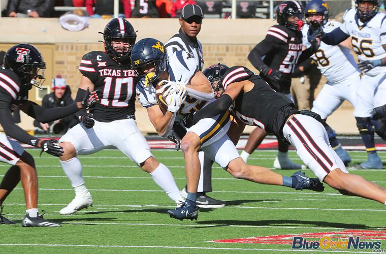 Fox rejoins WVU football team for final season | West Virginia ...