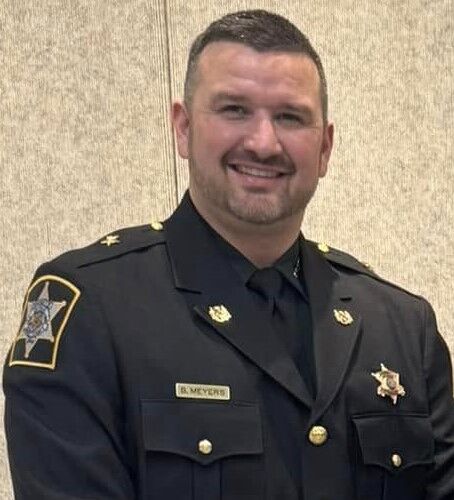 Sheriff's Office signs on with Warrant Service Officer Program ...