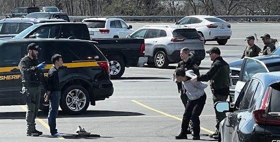 Incident, chase ends with multiple arrests in Oakland | Garrett News ...