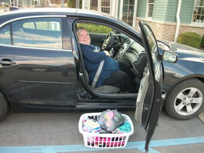 GFWC Woman's Club of Clarksburg, West Virginia, makes donation to ...