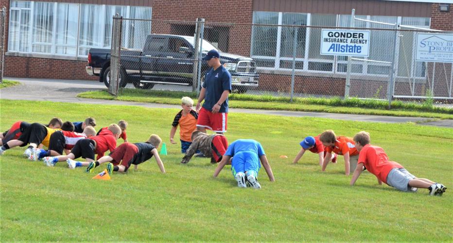 Scenes from the Andrew Woods NFL Legend Camp | Garrett Sports | wvnews.com