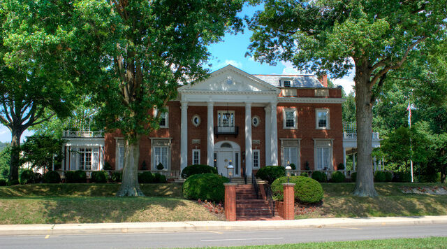 West Virginia Gov. Jim Justice trapped in mansion elevator for about 30 ...
