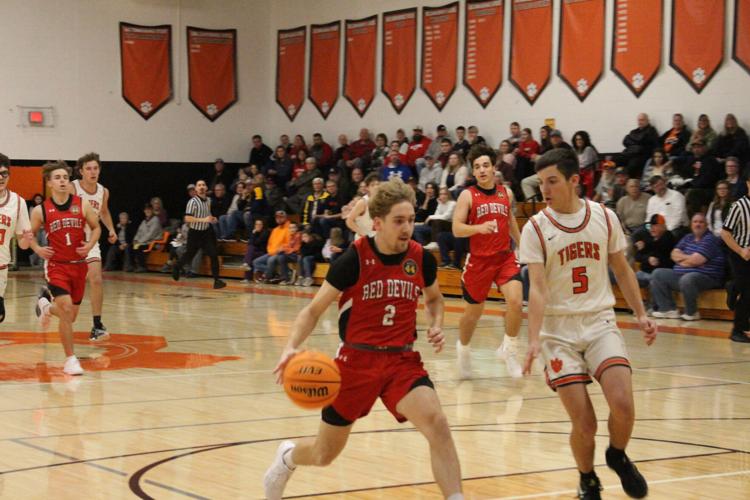 Layton's hot shooting leads Red Devils past Wirt County | Jackson Star ...