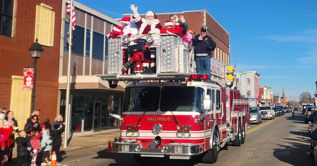 Gallipolis, Ohio, holds annual Christmas Parade | Gallipolis, Pomeroy ...