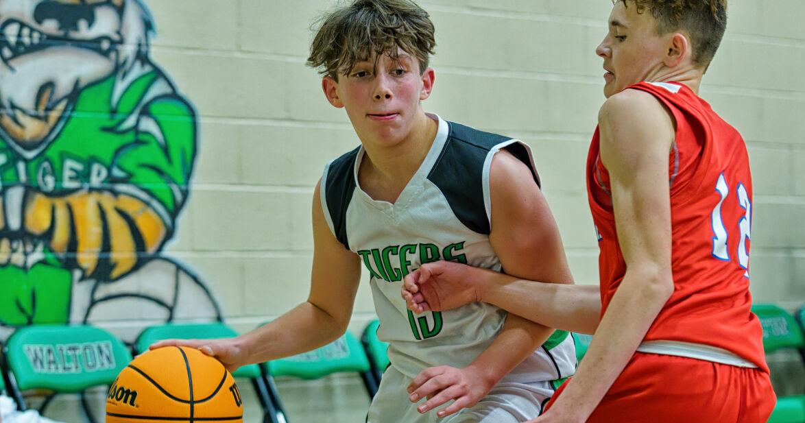 Jonathan Sheets dribbles | | wvnews.com