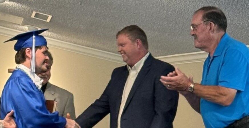 Graduates receive Bibles at Ripley Tabernacle Baptist Church ceremony ...