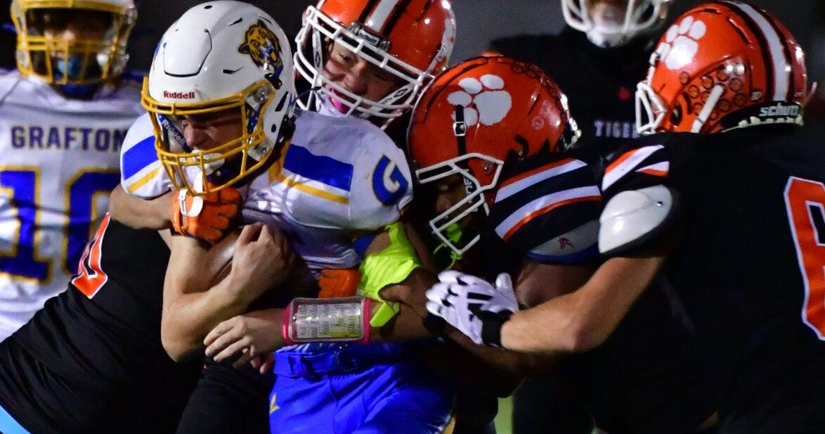 GHS 5 meets a den of Tigers.JPG | | wvnews.com