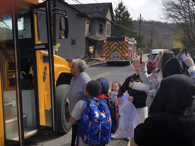Piedmont turns out to say goodbye to retiring bus driver | Mineral ...