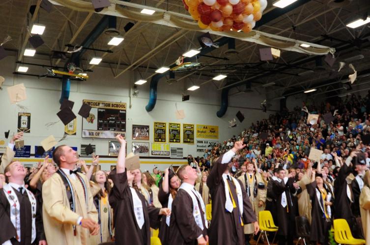 Lincoln graduation marked with fanfare, plenty of smiles | Local News ...