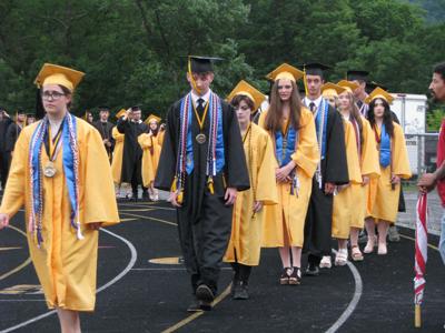 Keyser High awards diplomas to large class of graduates | | wvnews.com