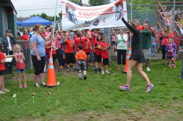 North View Elementary students run for a "piece of the pie" | Local ...