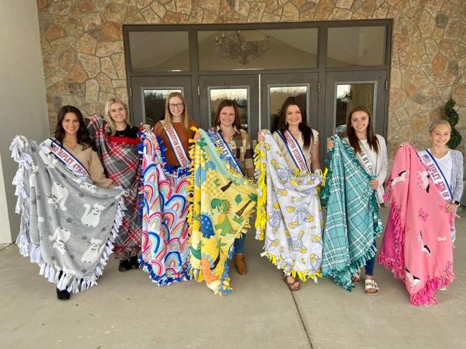 Local pageant queens take part in Be A Miracle | Jackson Star and ...