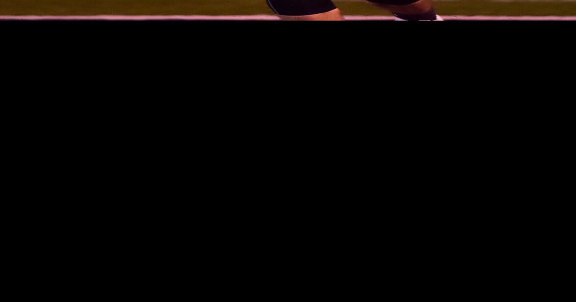 Austin Peck hauls in a TD pass from Caden Davis with 7 sec left in the ...