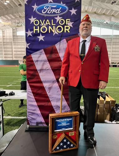 Ron Wroblewski of Gallipolis, Ohio, receives Oval of Honor award ...